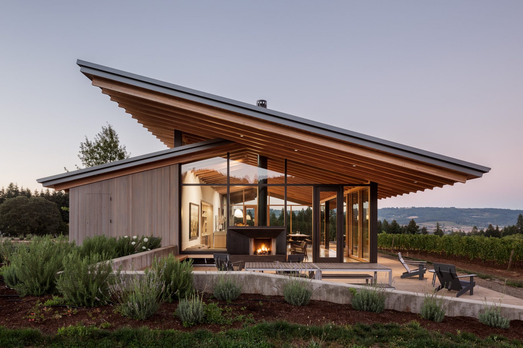 Lever – Renton – Jeremy Bittermann Photography